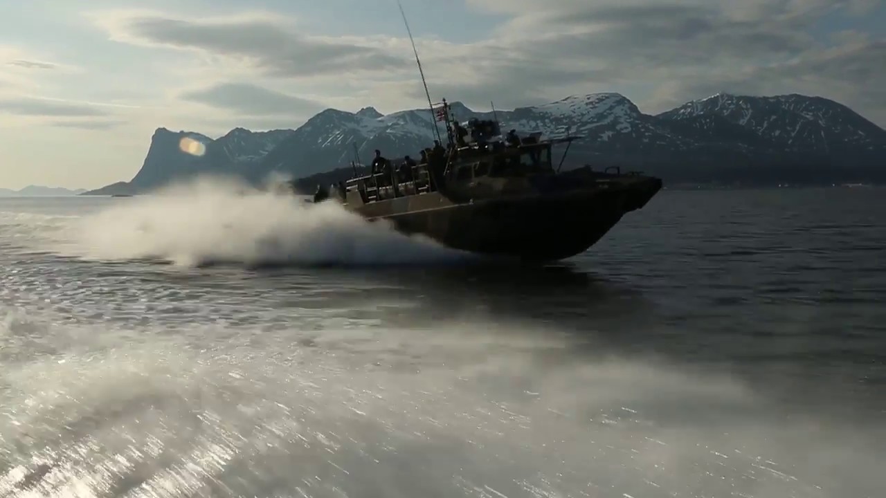 CB90-Class Fast Assault Craft - YouTube