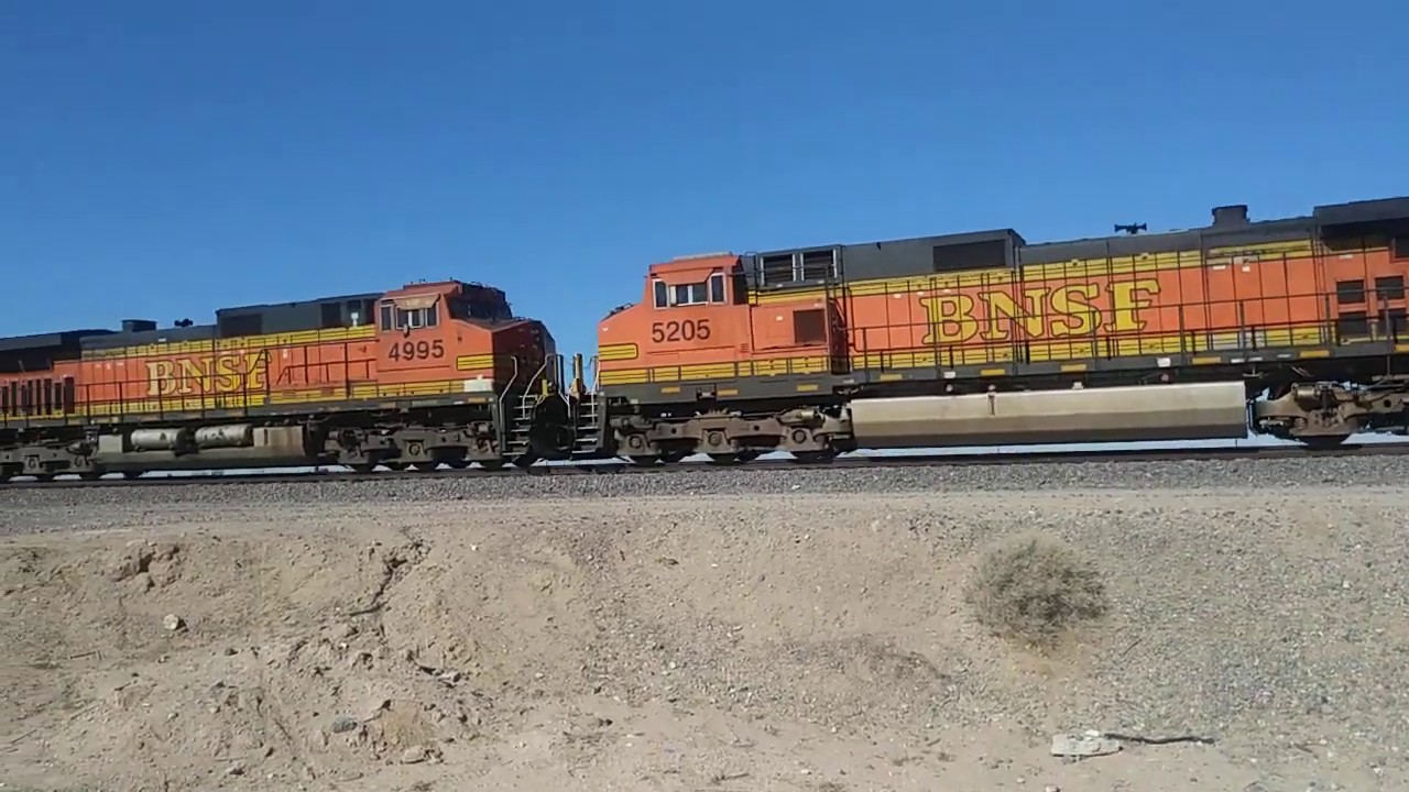 EB BNSF Intermodal/Spine Cars Train In Lenwood Ca! #bigbossrailfanner ...