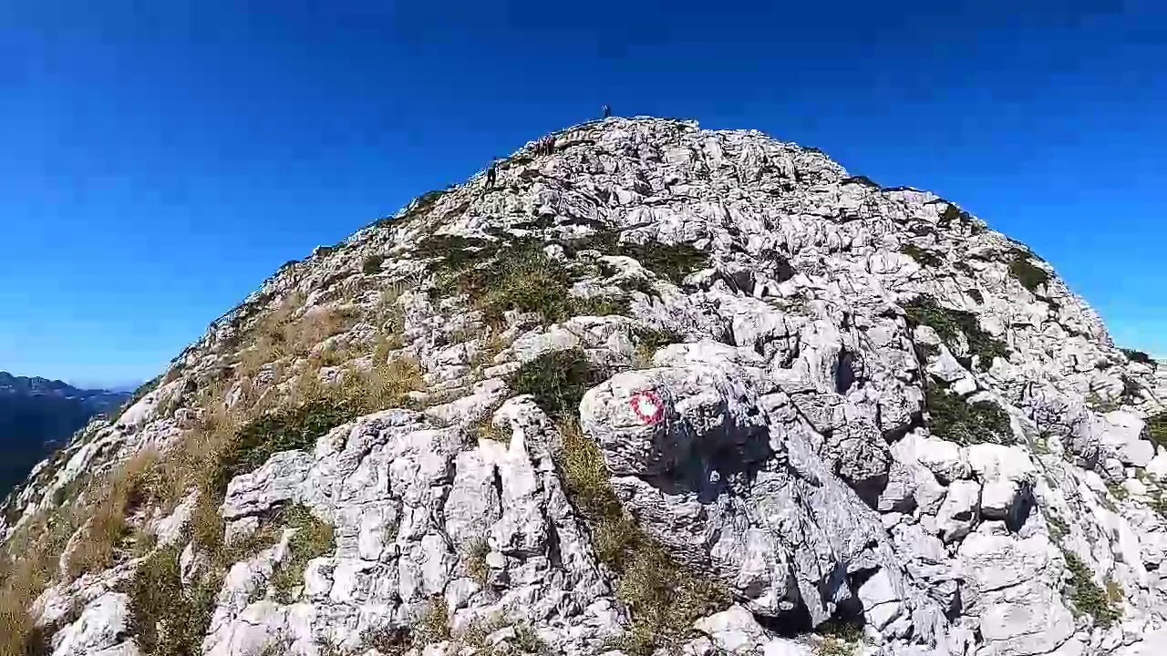 MAGANIK: Uspon na Međeđi vrh 2139 m - YouTube