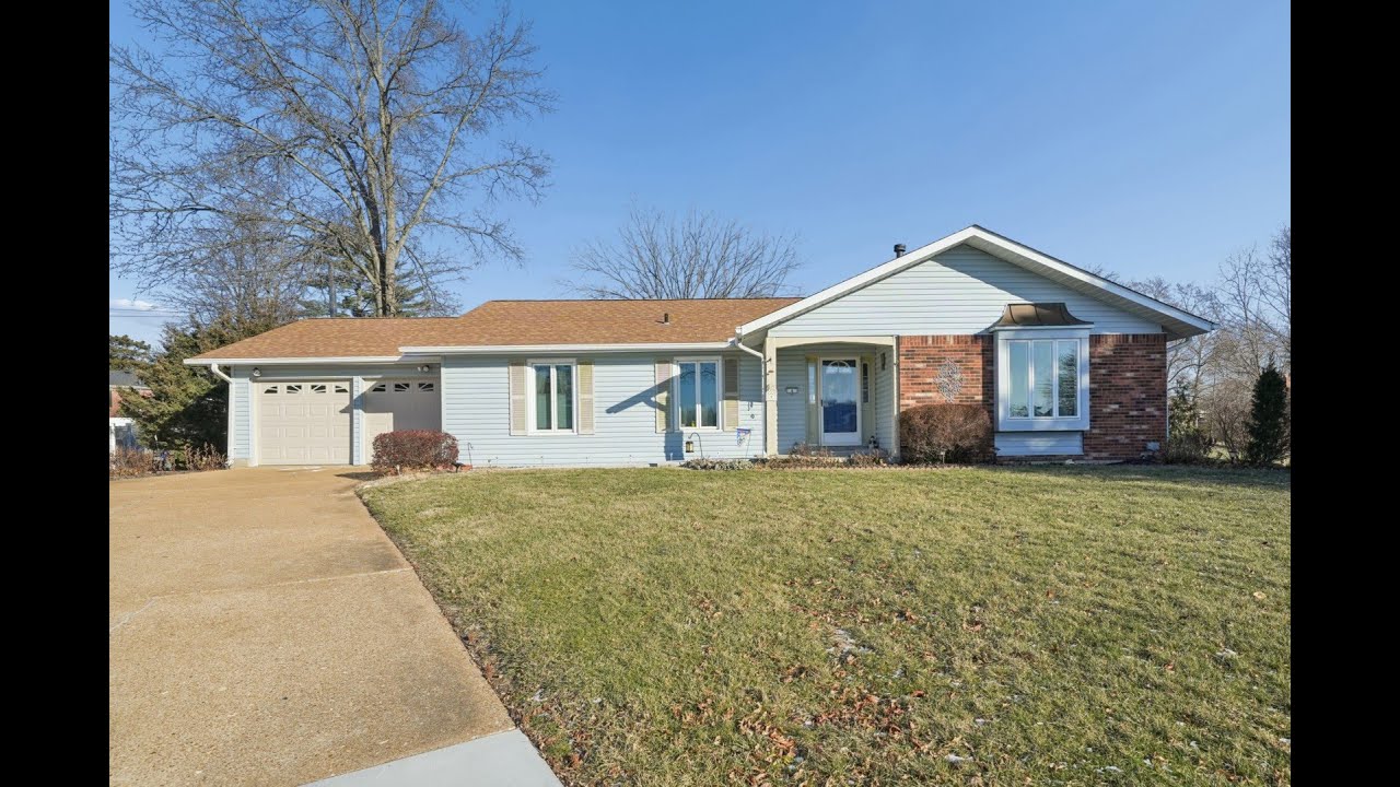 4 Parkrose Court Ballwin, MO | CBGundaker.com - YouTube