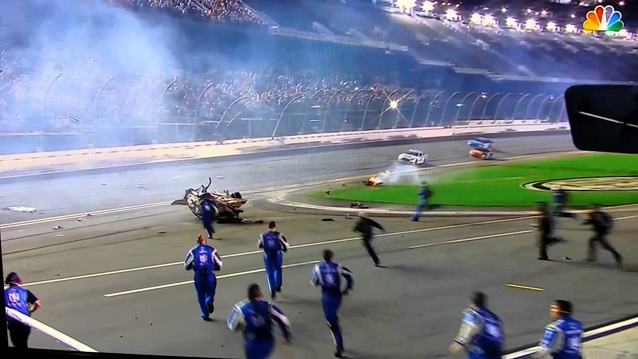 Austin dillon's Daytona crash 2015 - YouTube