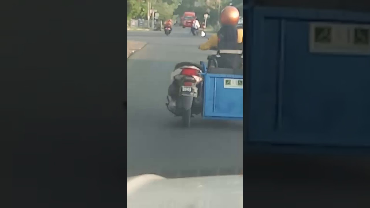 Becak unik roda 3 - YouTube