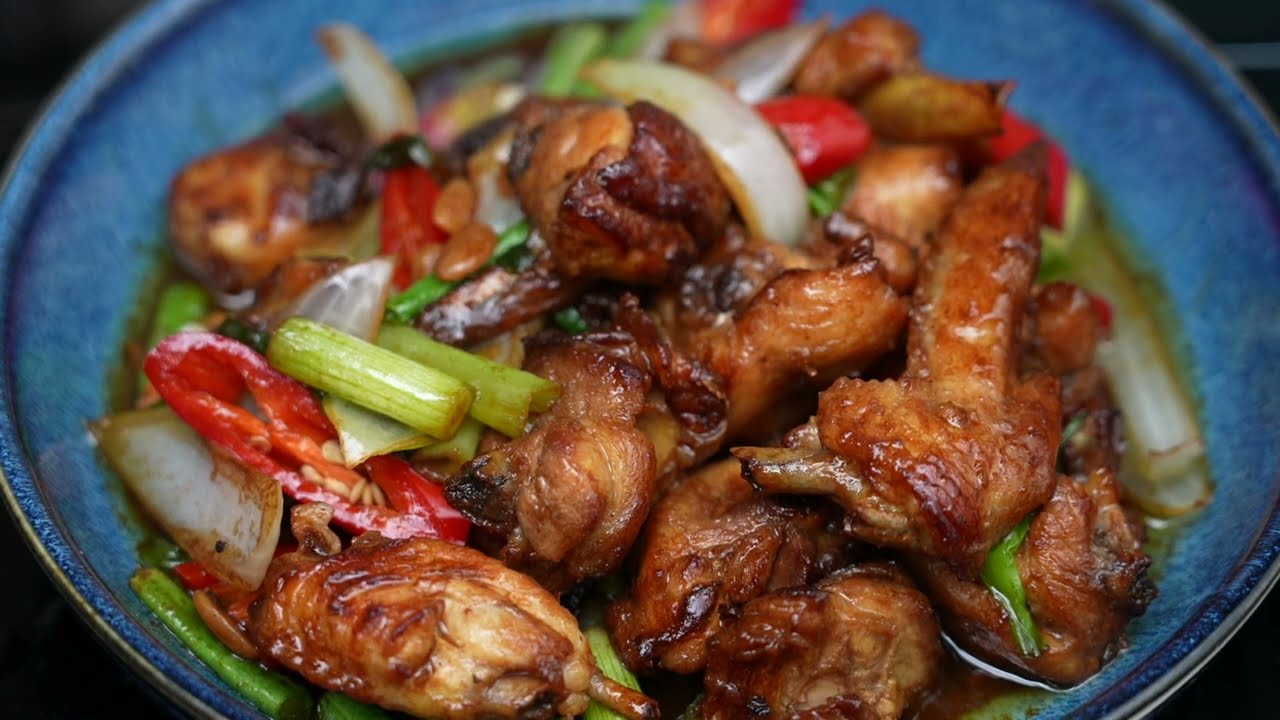 Stir fry chicken with fermented soya bean | Cooking Ah Pa - YouTube