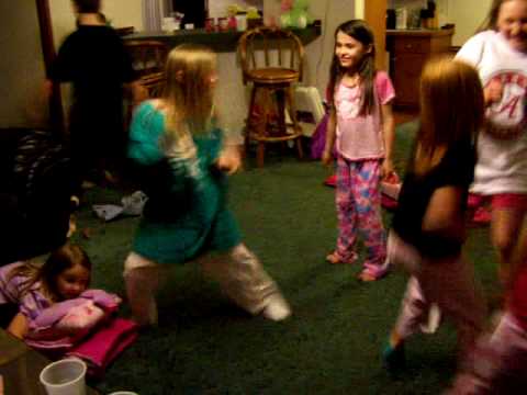 Crazy Kids Dancing - YouTube