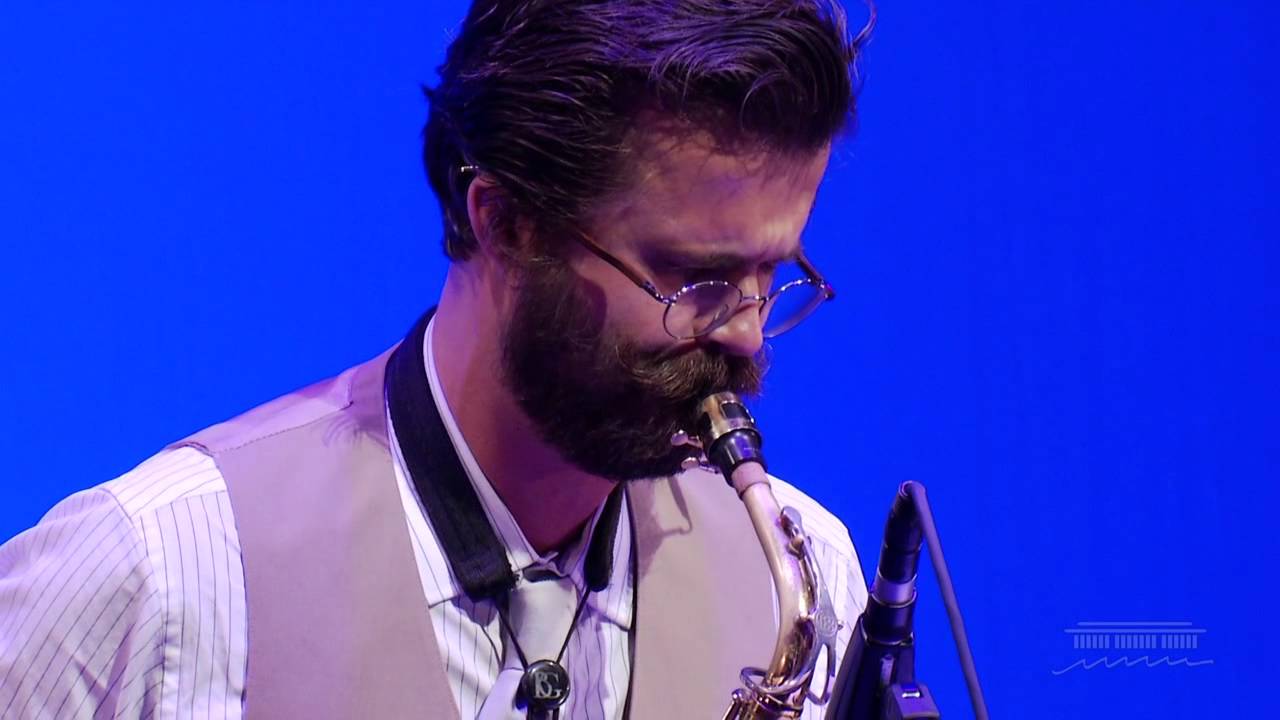 MetroPerforms Showcase - "Summertime, my Favorite Things" by Kristoffer ...