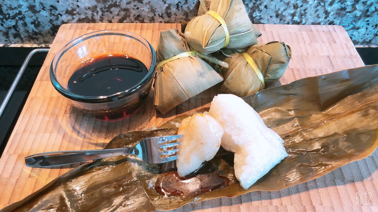 BACANG MANIS || SWEAT RICE DUMPLING - YouTube
