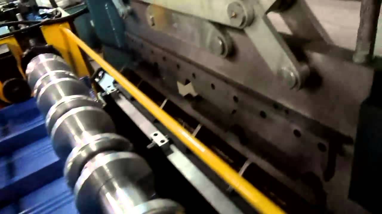 India roof and wall cladding roll forming machine - YouTube