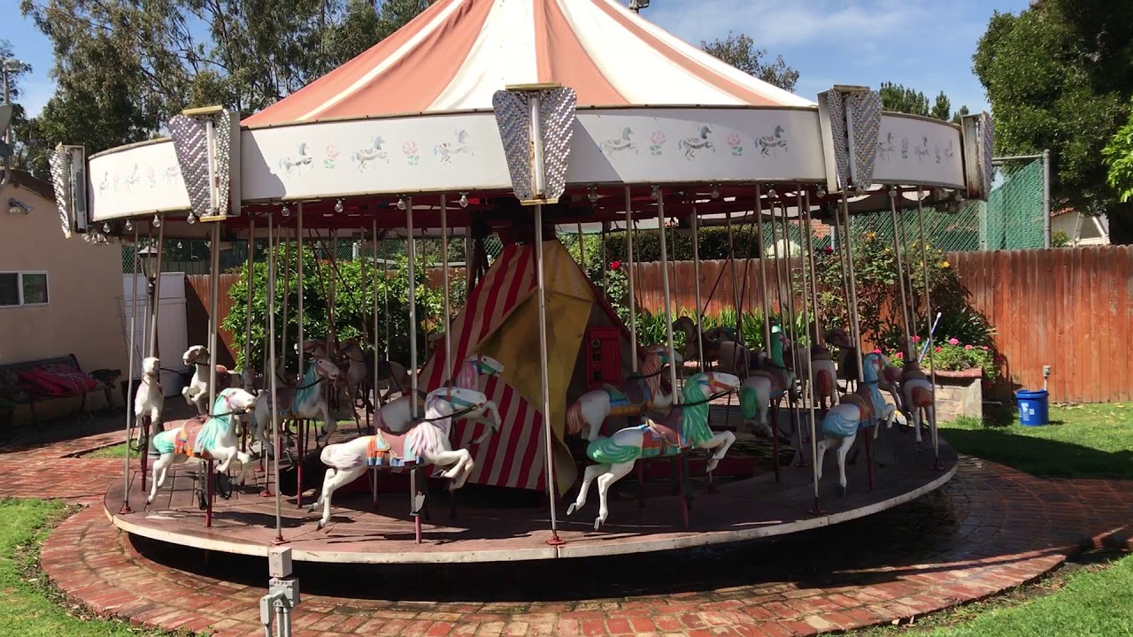 Vintage Allan Herschell Kiddie carousel - YouTube
