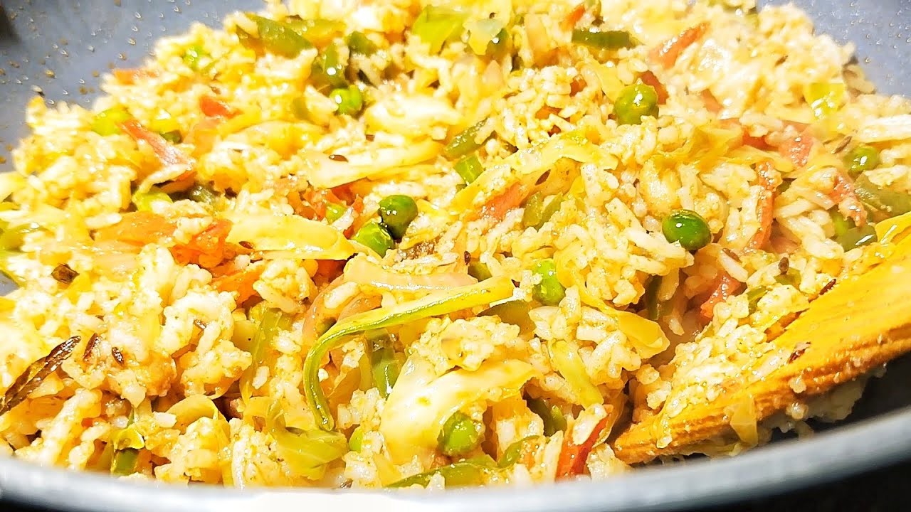 2 Min Veg Fried Rice Street Style Recipe | Zeera rice kaise banaye ...