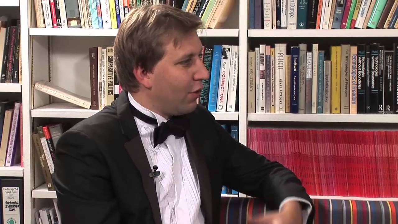 Chris Lintott in Conversation -- OII Internet Awards 2013 - YouTube