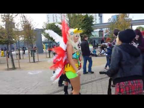 HOT COSPLAY GIRL COMIC-CON LONDON 2013