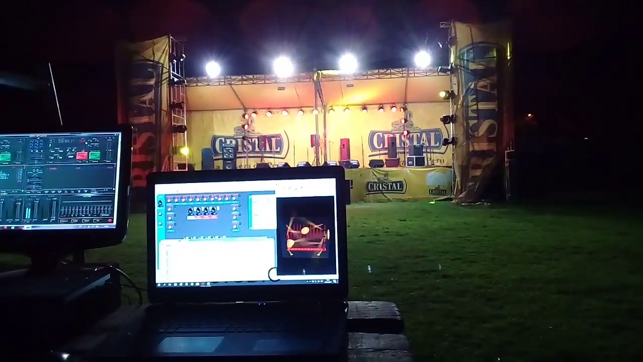 iNTERFACE USB DMX FREESTYLER 3D MAGIC - YouTube