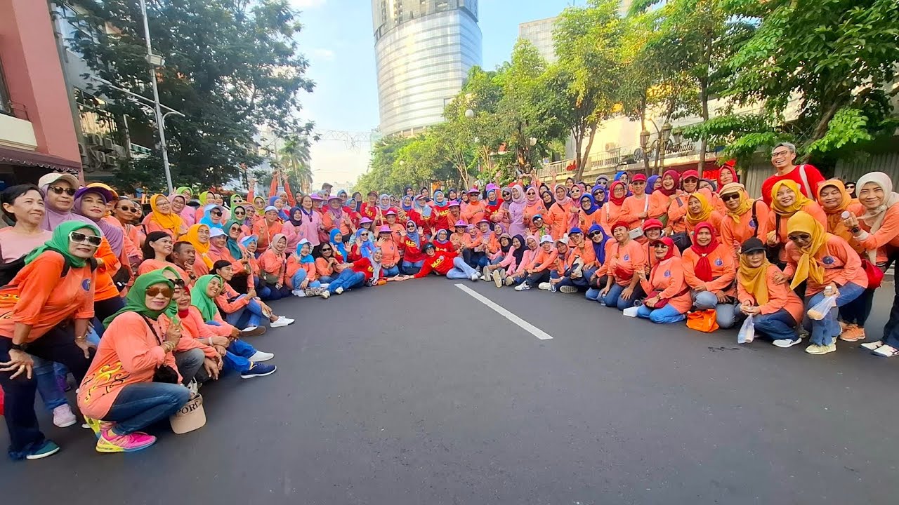 Komunitas Line Dance Pasmanbaya 1-9, Sby ikut berpastisi di The ...