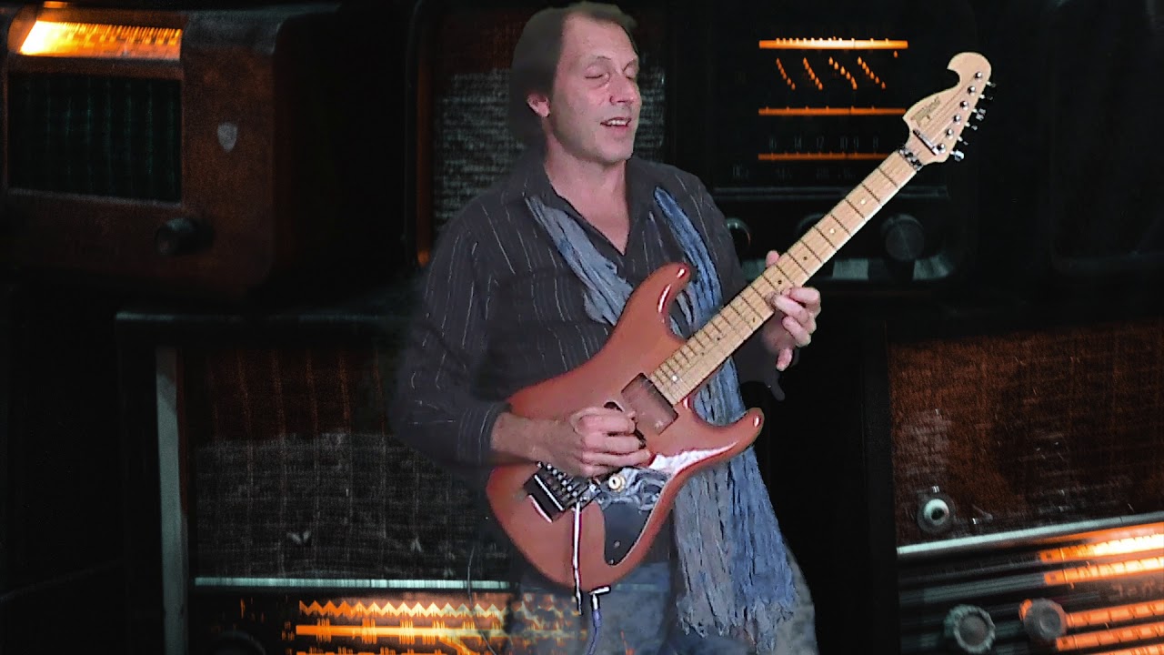 Miguel Mega - Steve Lynch ( Autograph ) Turn up the radio Guitar Solo ...