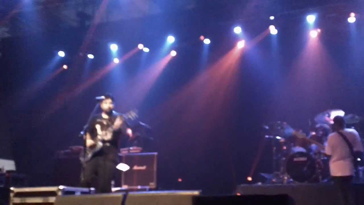 Deftones Live in Manila - May 26, 2013 (Change - In The House Of Flies ...