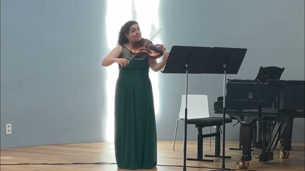 Anne d'Almeida - À mana/To my sister - YouTube