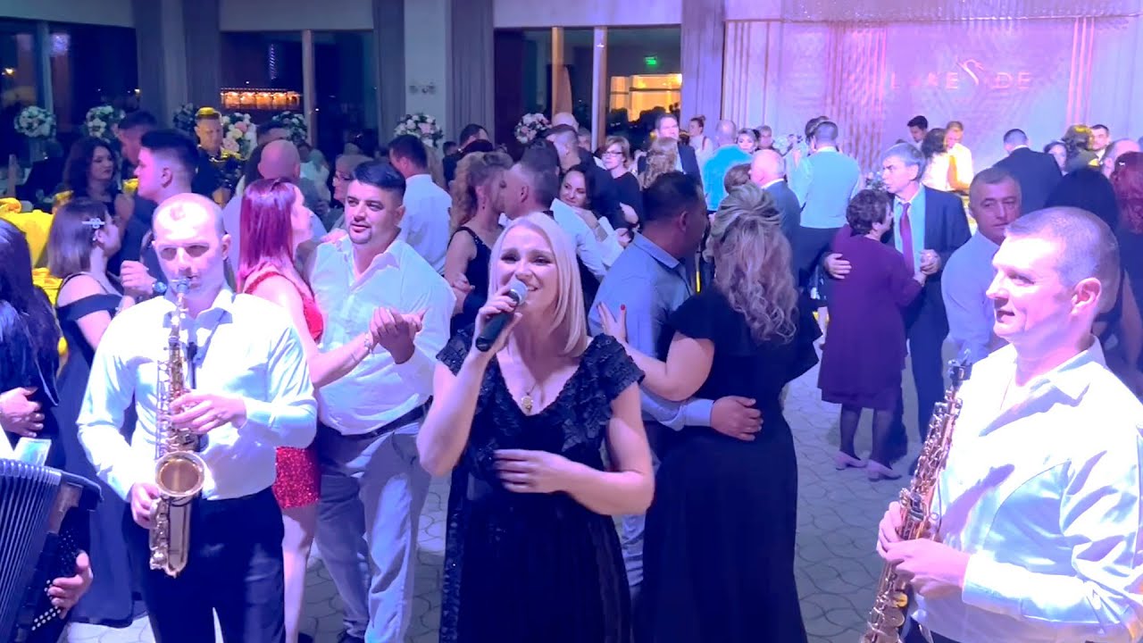 Lena Miclaus - În rochie albă de mireasă - Nuntă Gabriel & Ioana - LIVE ...