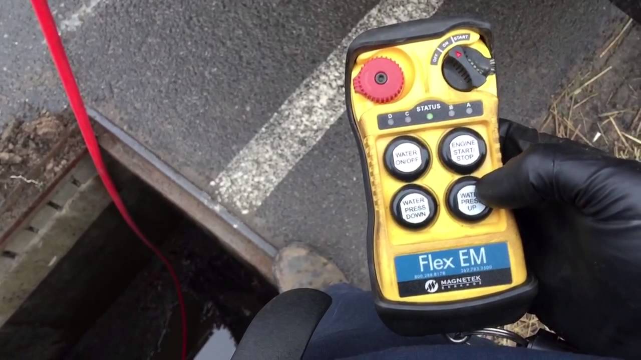 US Jetting remote in action - YouTube