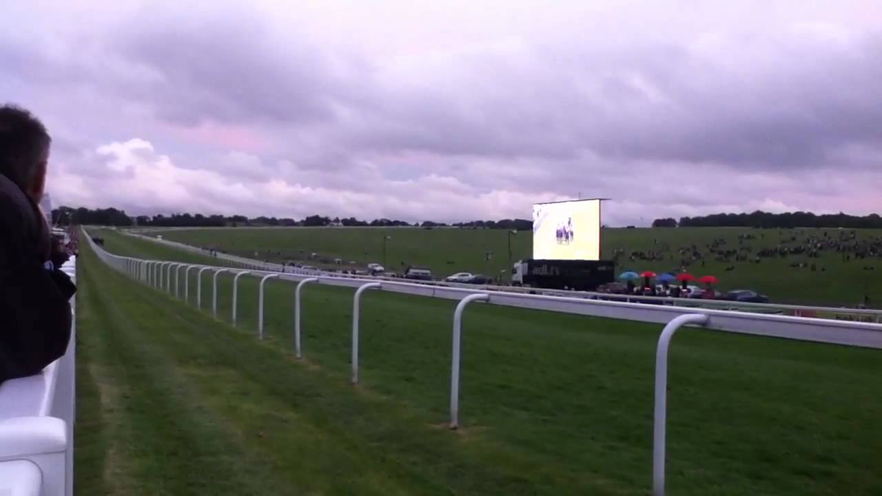 Epsom races 6f sprint - YouTube