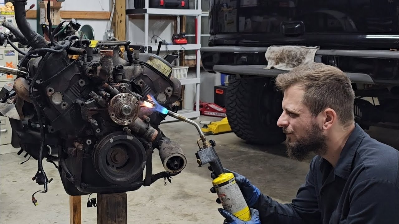 2000 Ford Ranger 5.0 Swap Pt.1 Explorer 5.0 Disassembly - YouTube