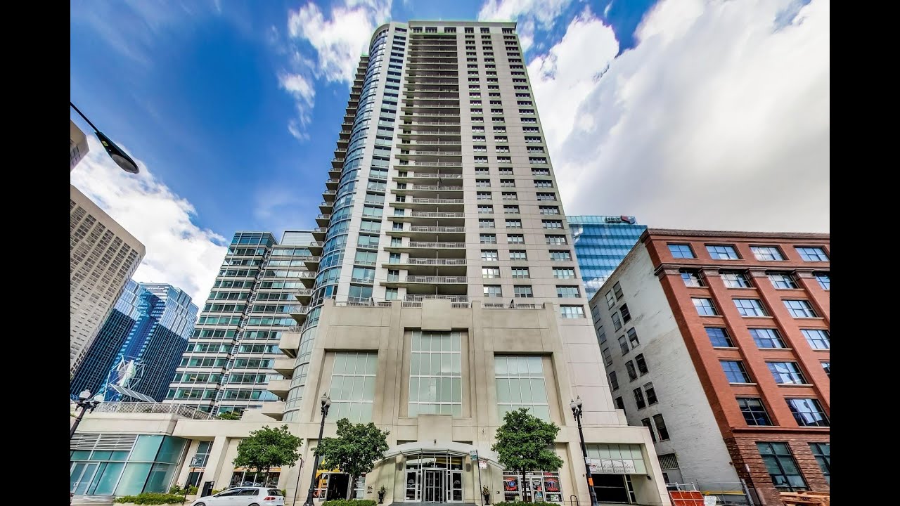 West Loop 1bed/1.1 bath - YouTube