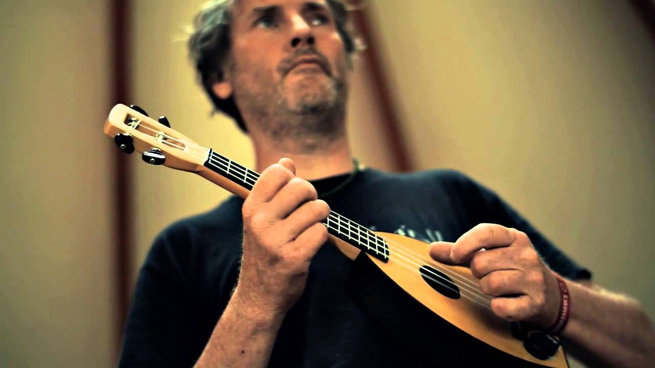 Jon Sanders zoukelele sample - YouTube