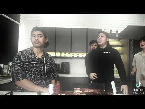 tomboy Kun the king of Chile