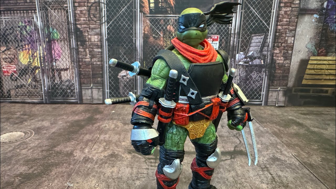 SDCC Teenage Mutant Ninja Turtles: Dark Leonardo Review - YouTube