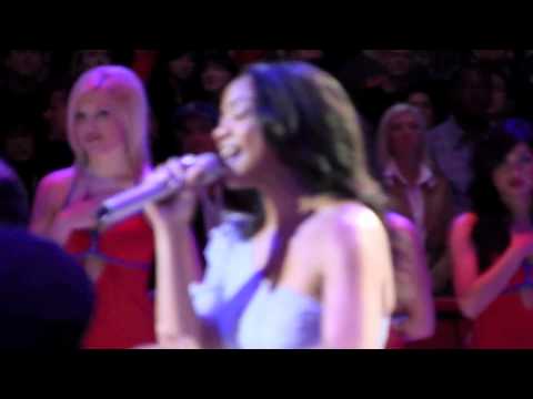 Tasha Taylor Sings The National Anthem - YouTube