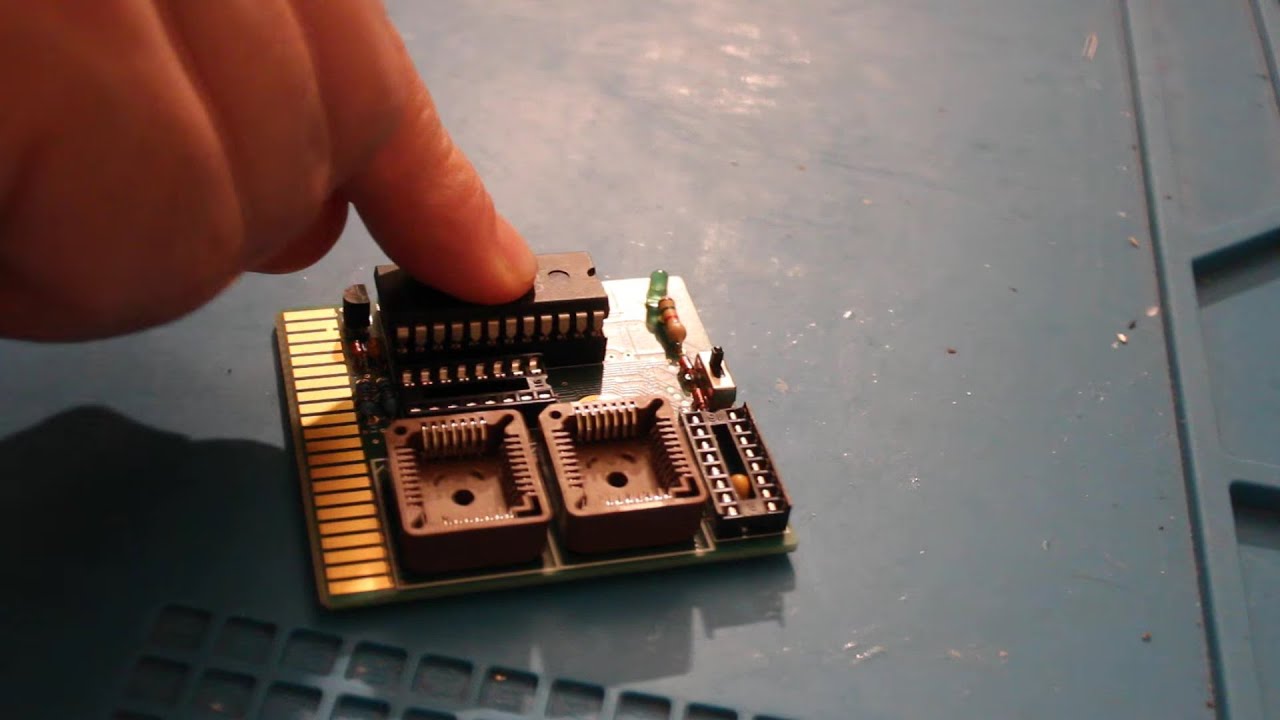EasyFlash 1CR cartridge construction video - YouTube