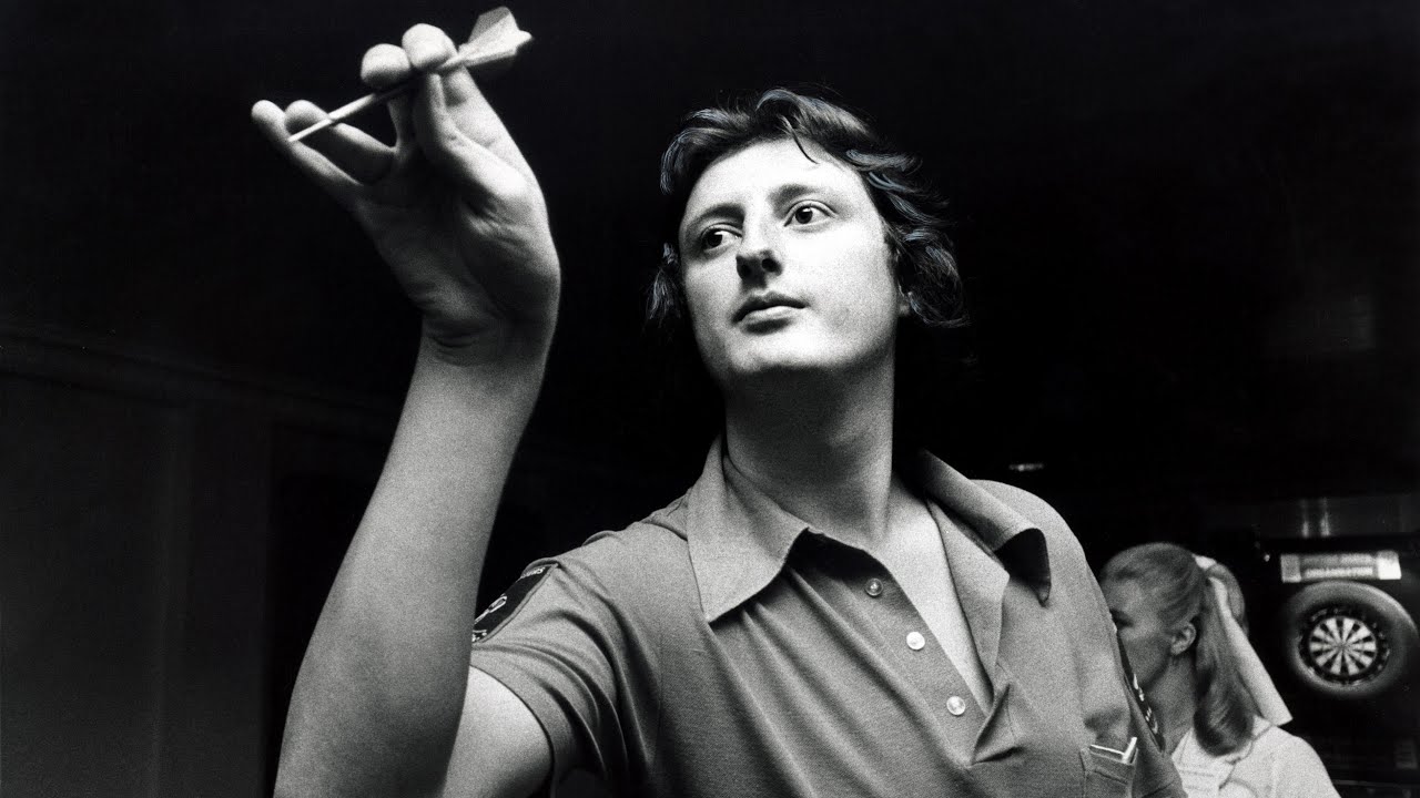 Eric Bristow, five-time darts world champion, dies aged 60 - YouTube