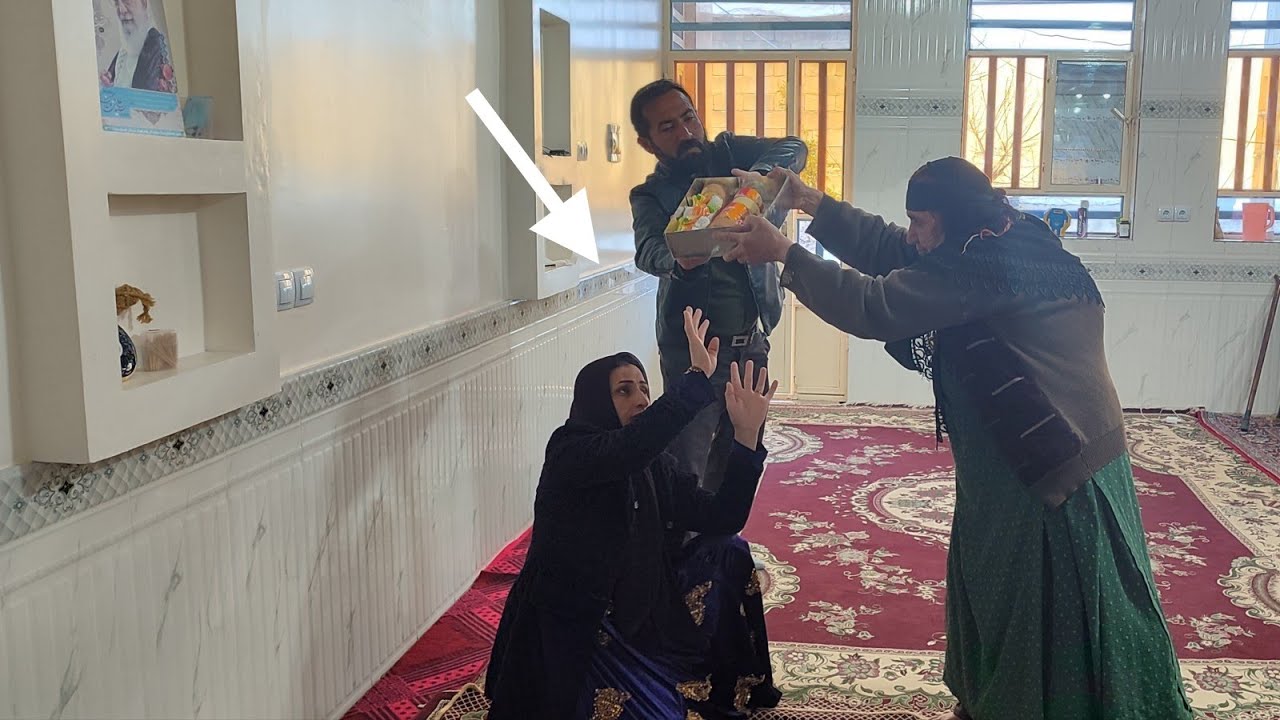 1. Fight over a candy: What did Ehsan, Zainab and the mother do?2 ...