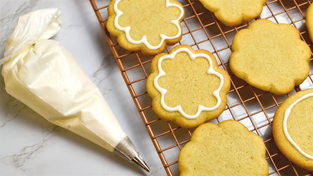 Easy Royal Icing Recipe - YouTube