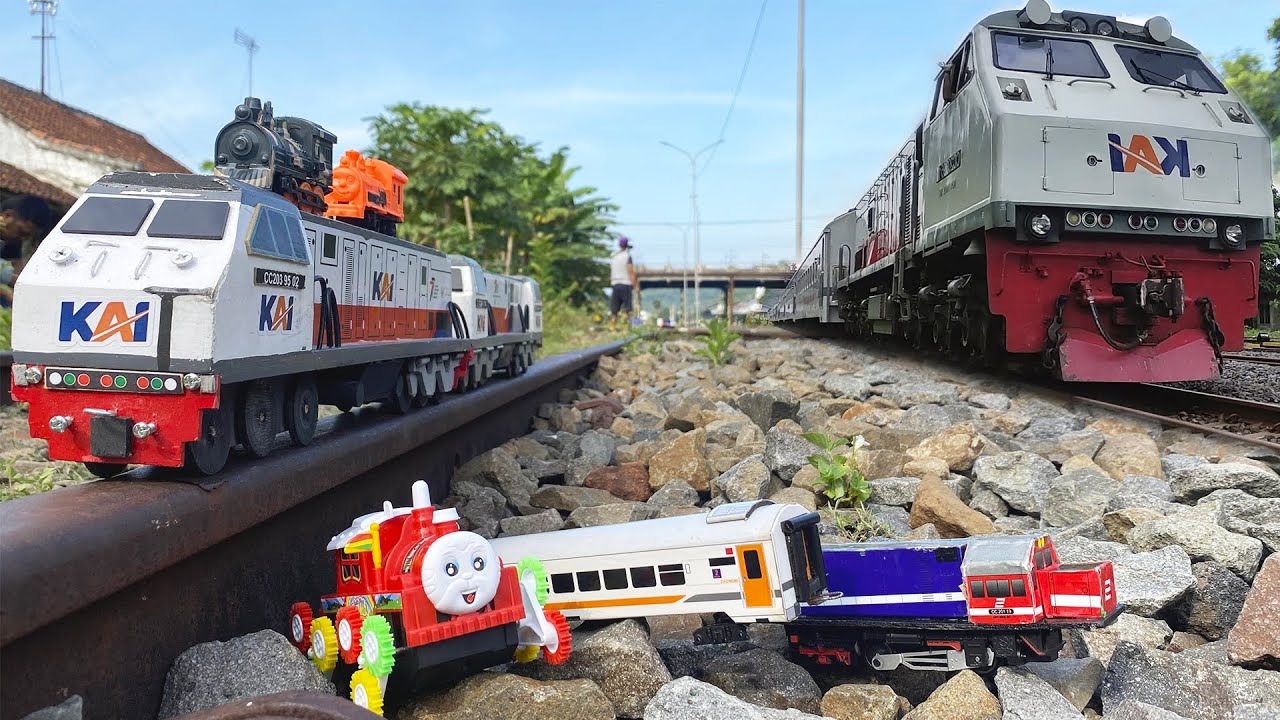 Kereta Api Kayu Kereta Railking, Kereta Thomas, Kereta Cepat, CC201 ...