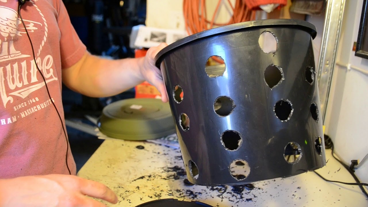 How to Make a Worm Tunnel - YouTube