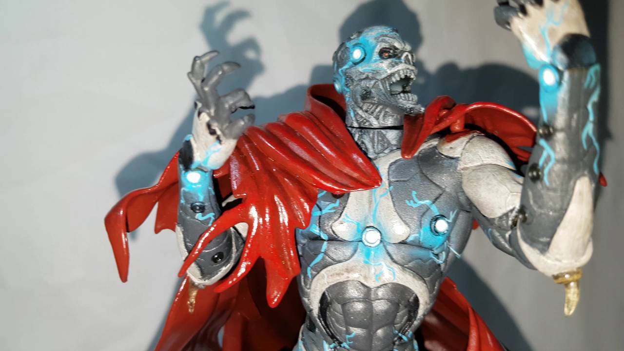 Jeffs Toy Review: Todd McFarlane NECRO COP Spawn Series 31 - YouTube