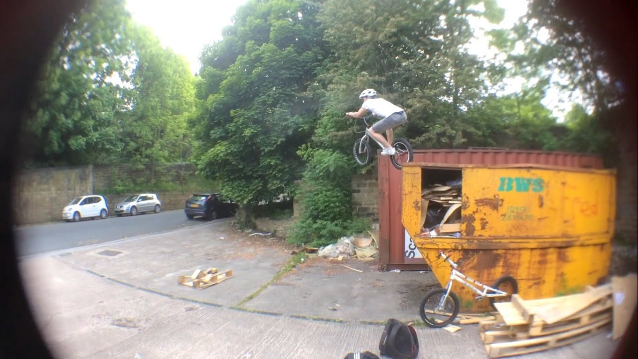 Jamie Moxon - TGS Skids and Wheelies x - YouTube