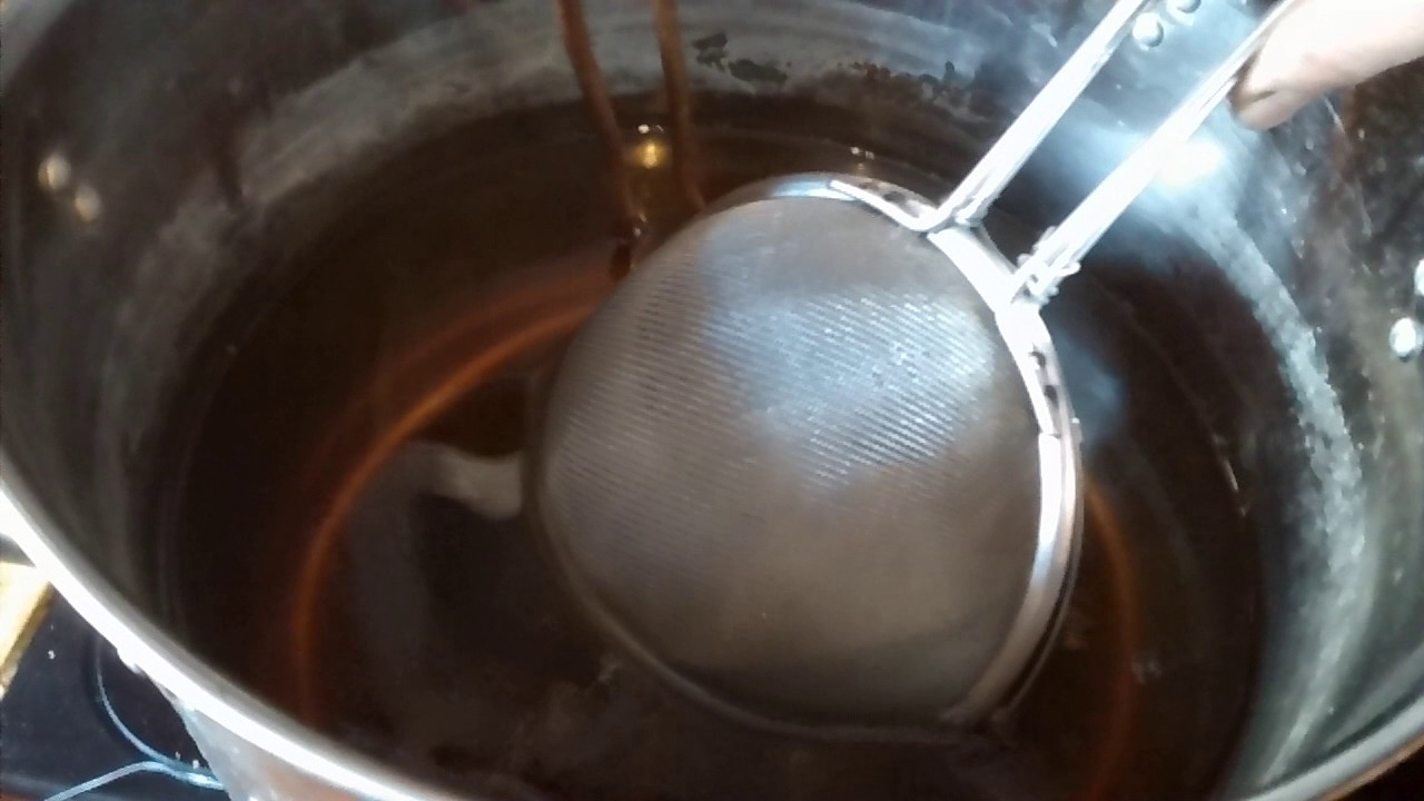 Quick and simple hop basket for homebrewing - YouTube