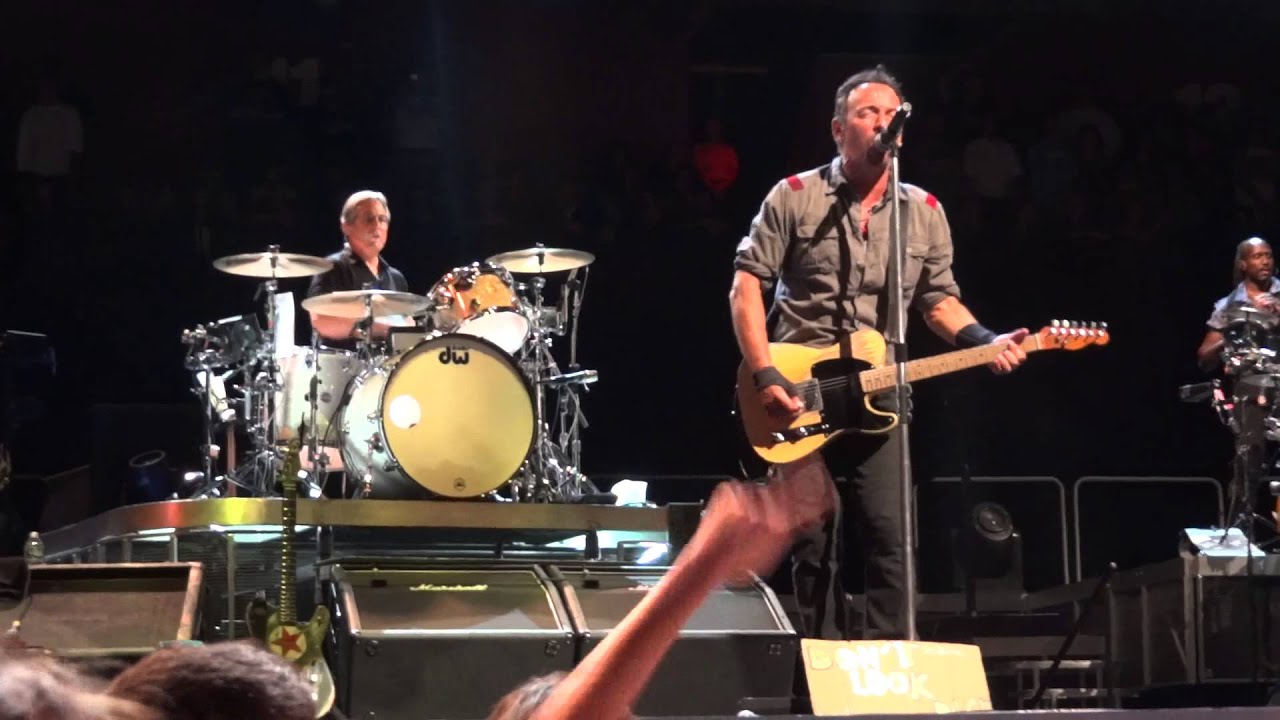 Bruce Springsteen - Don't Look Back - Mohegan Sun - 5/18/2014 Chords ...