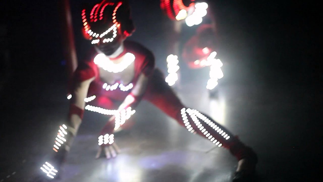 Световое фрик-шоу, номер "RED" | Light Freak Show, "RED" performance ...