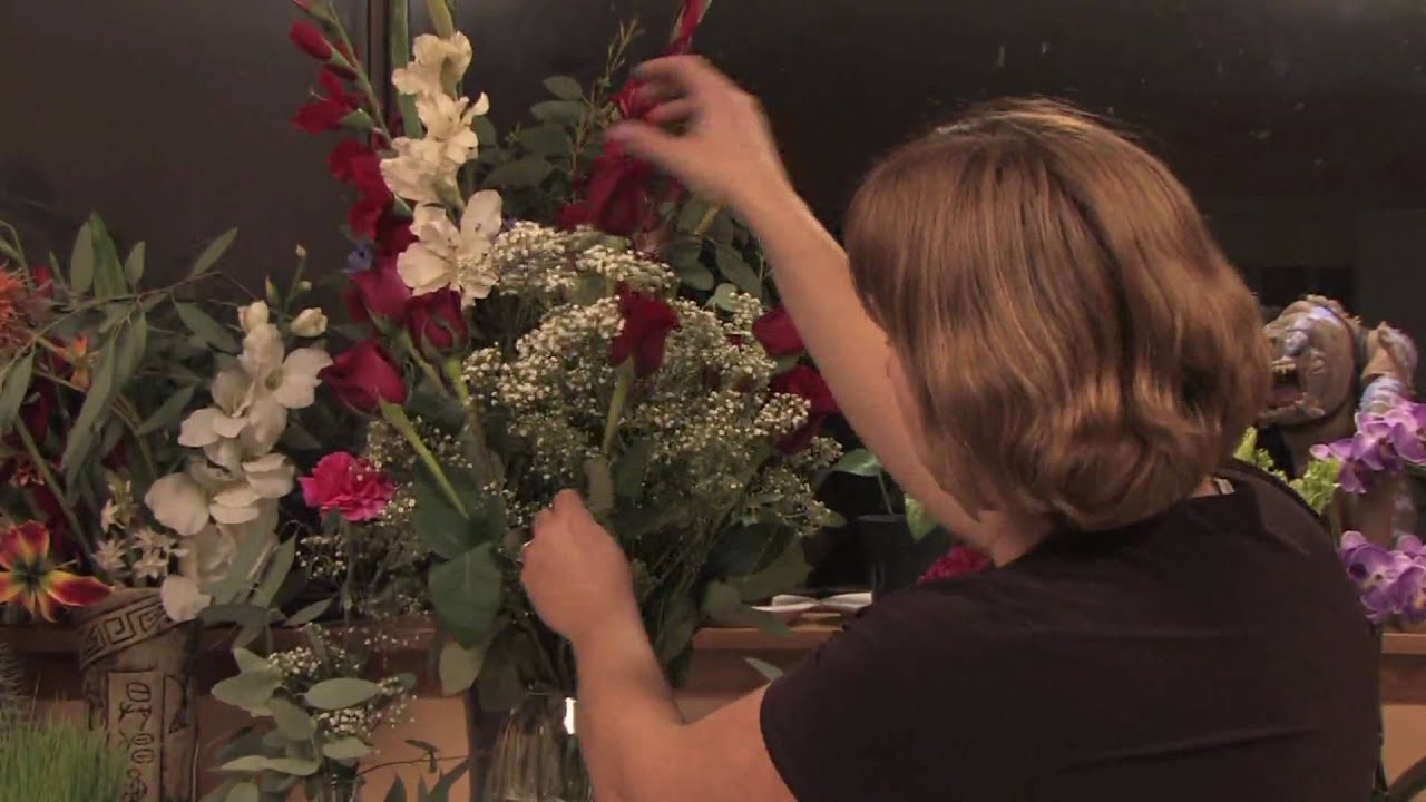 Gardening Flowers : Flower Arranging - YouTube