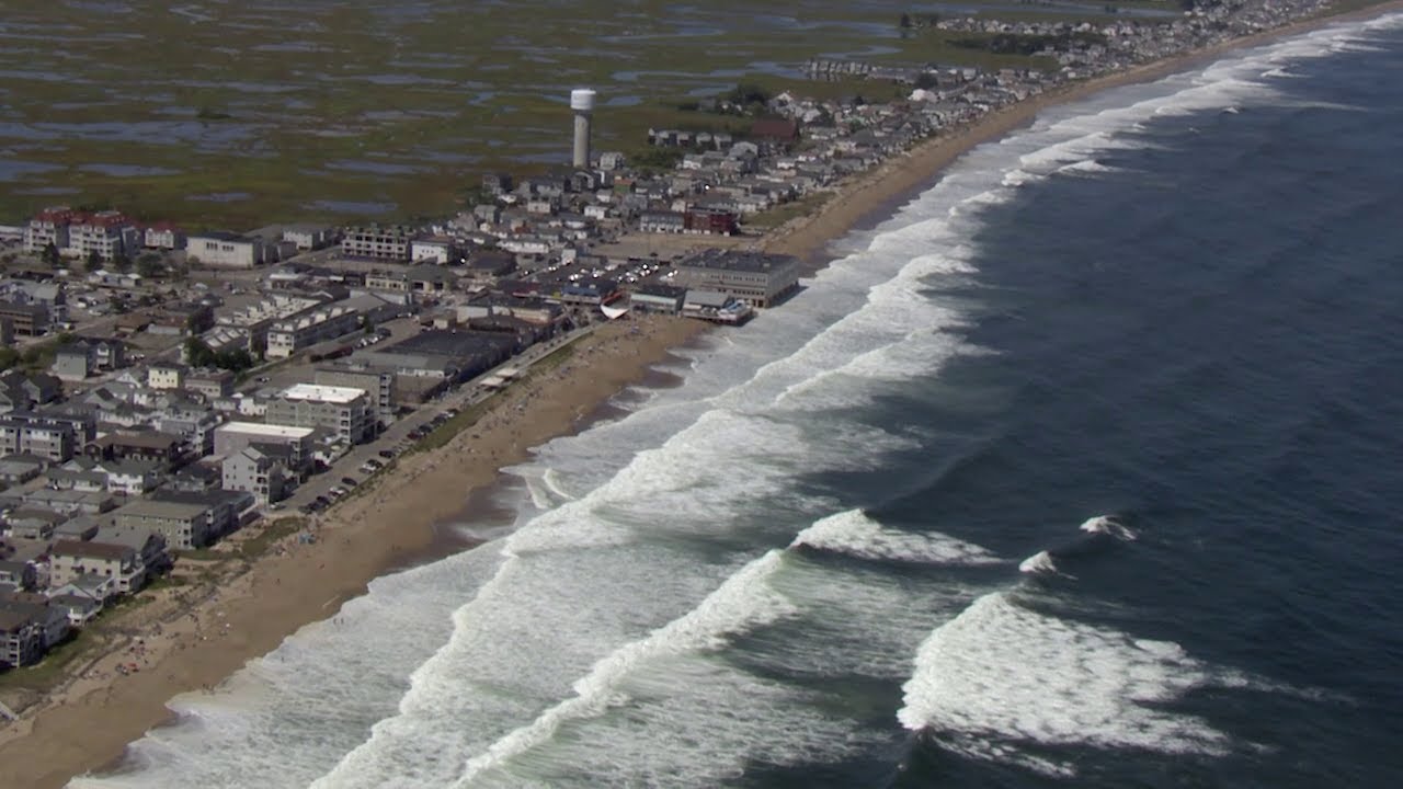 Erin leaves impact on Massachusetts beaches - YouTube