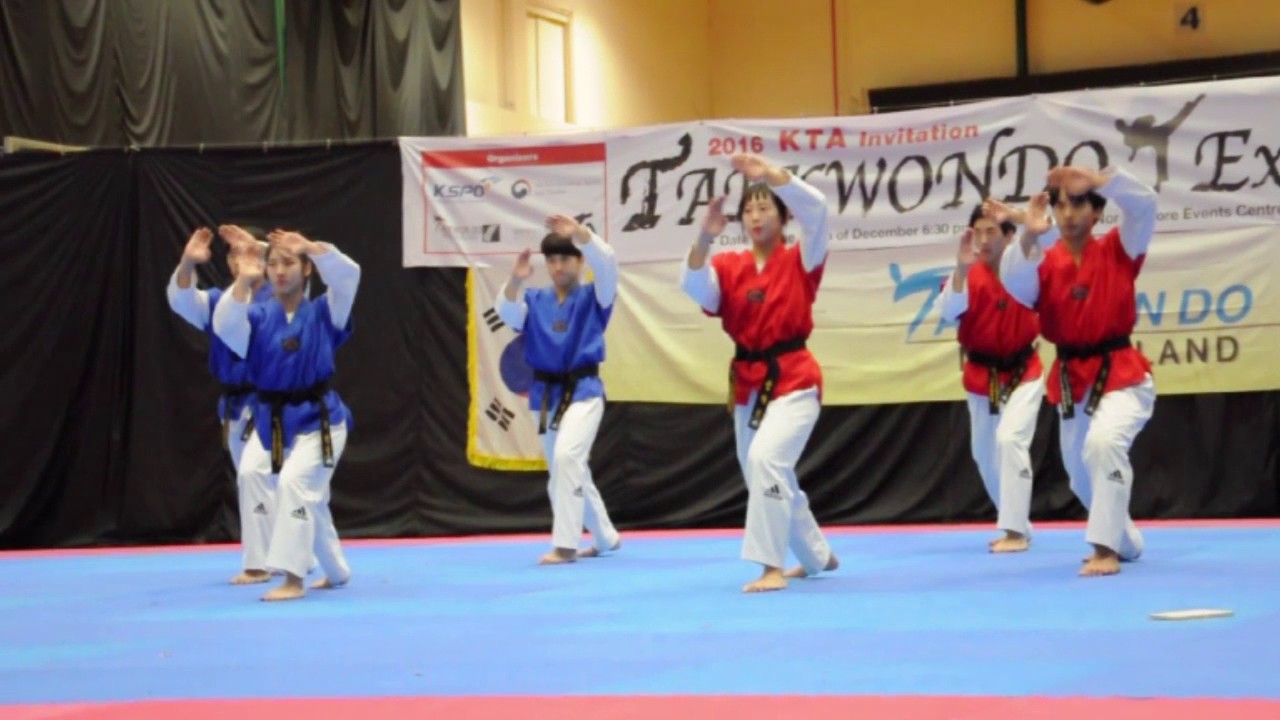 Taekwondo Demonstration Auckland 2016 Korean TKD Demo team - YouTube