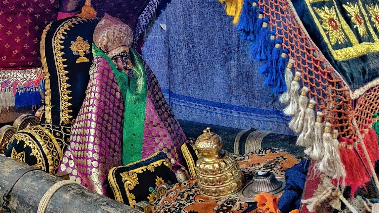 SRI ADIKESAVA PERUMAL BRAHMOTSAVAM DAY 9 MORNING THANGAPALLAKU PURAPADU ...