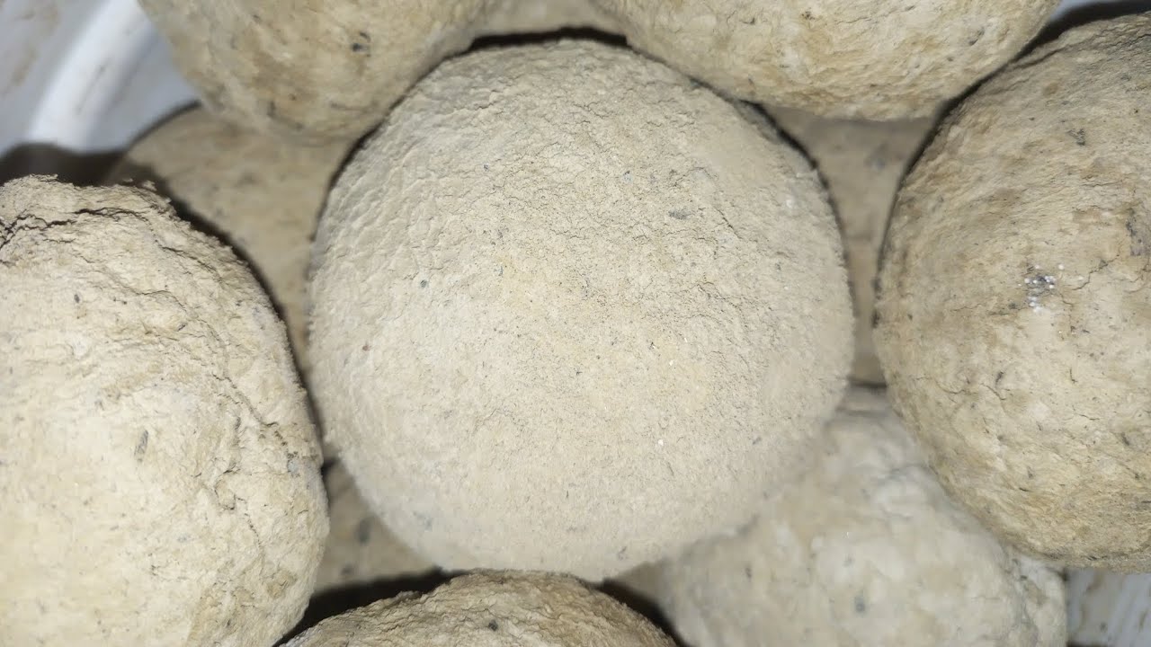 ASMR || Grainy mud dirt Balls🎙damp texture🤎Voice glitch#asmr #satisfy # ...