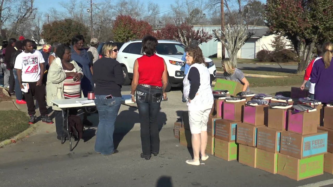 David Ragan Feed the Children Event. December 12, 2015 - YouTube