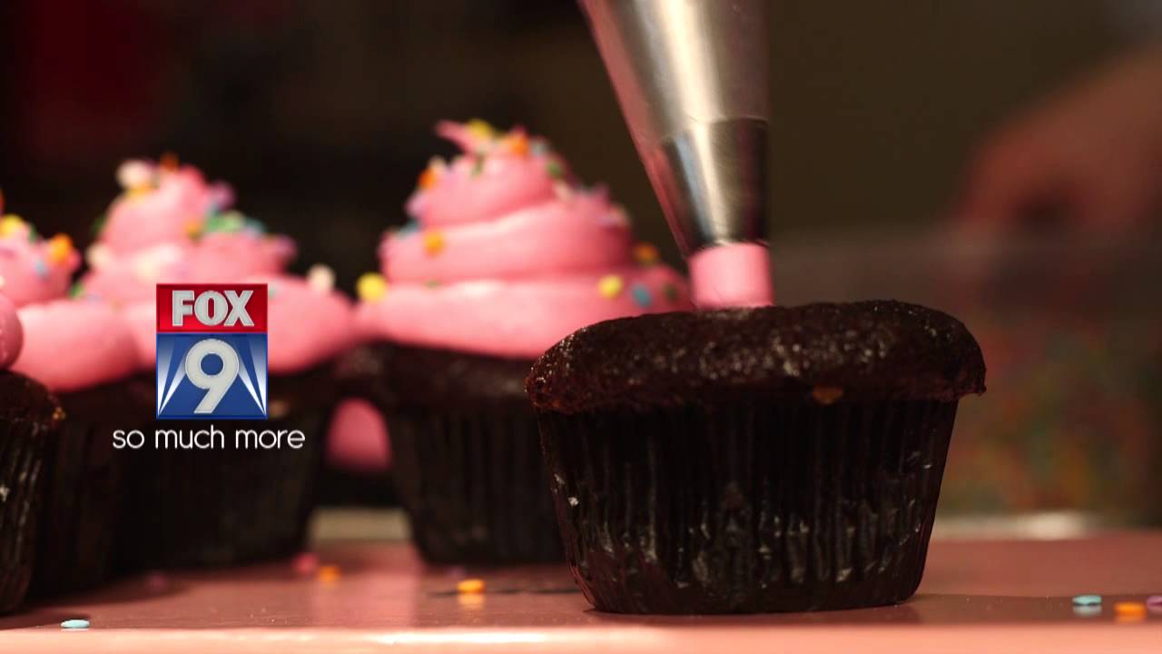 Cake Walk Cupcake - YouTube