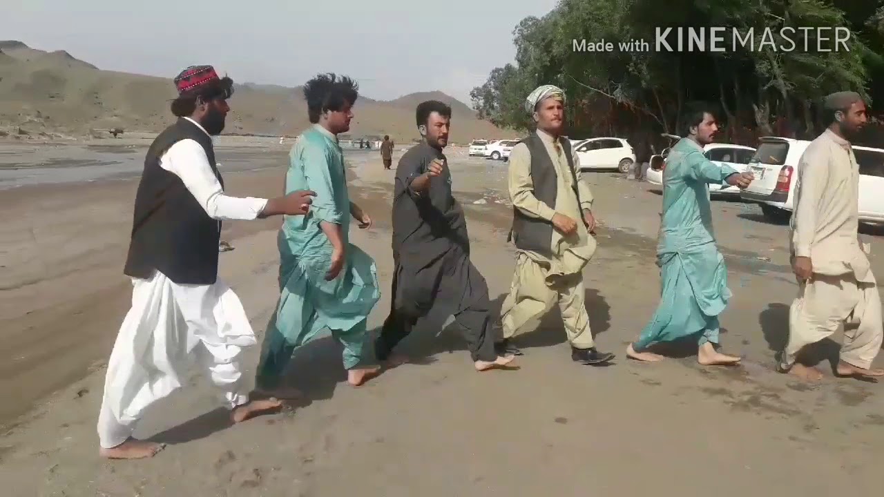 Attan in Zhob 2018 - YouTube