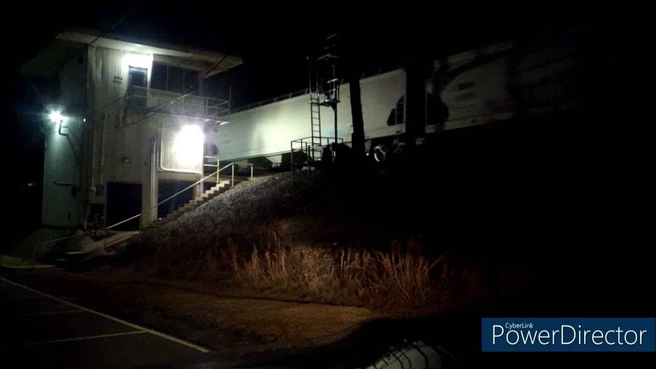 UP #7753 Leads MNOEWB 30 - YouTube