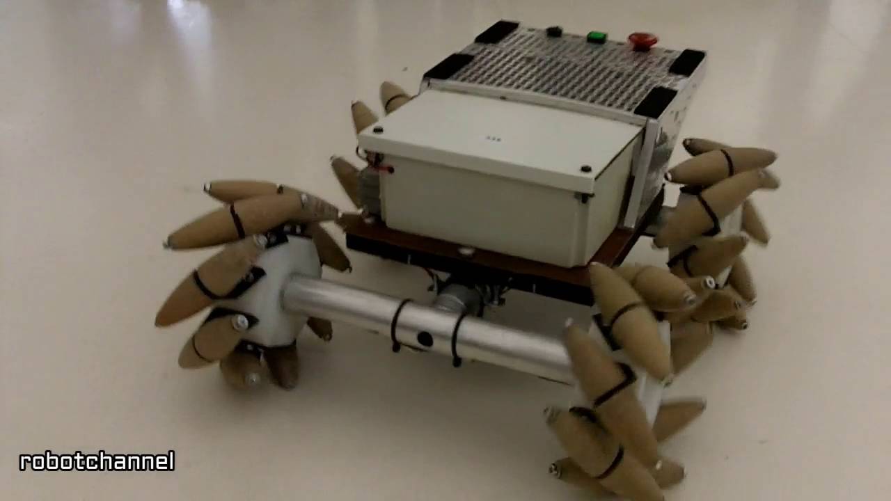 Selfmade Mecanum Wheel Robot dancing to Music - YouTube
